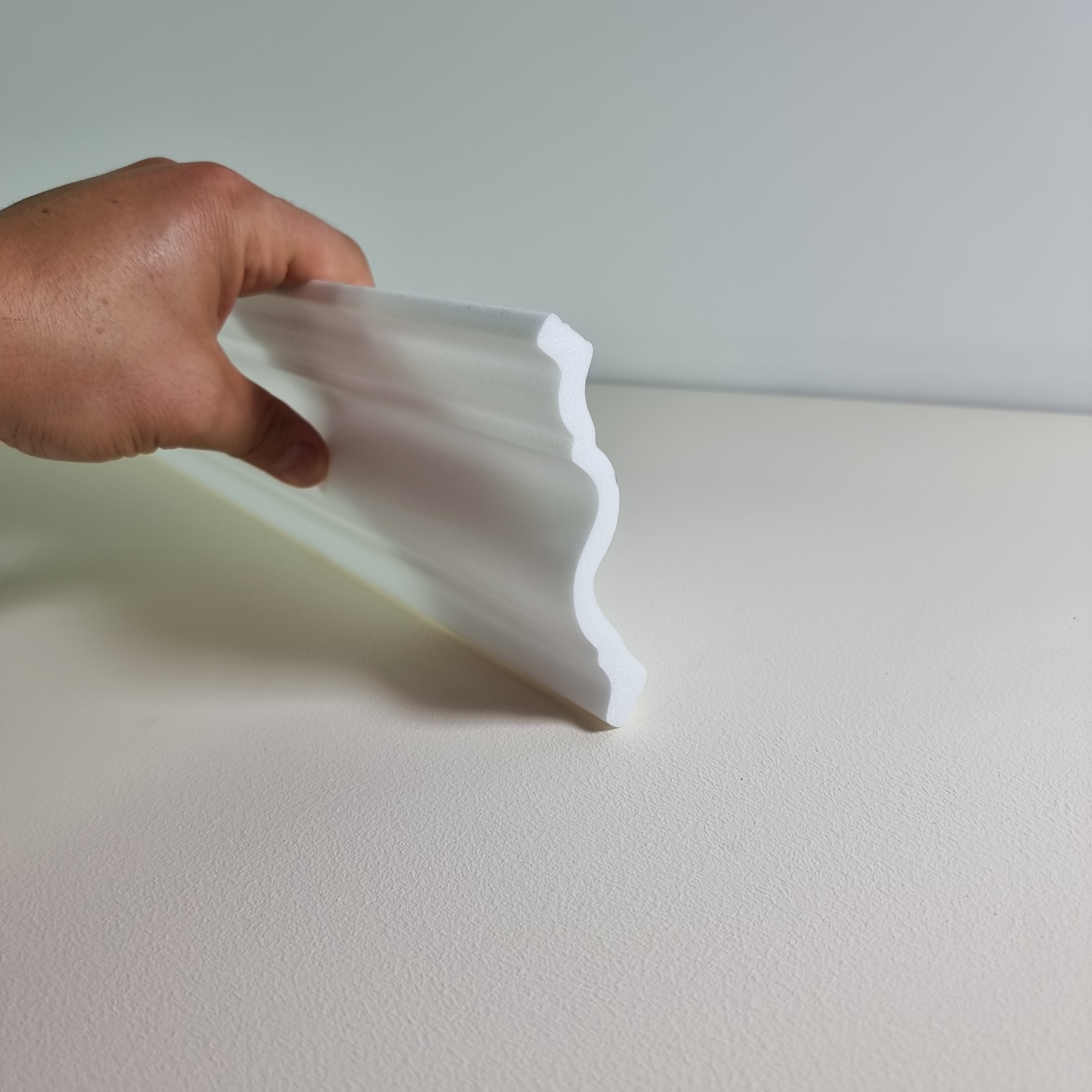 Polystyrene Coving for Wall Ceiling HL65 82mm x 75mm Lightweight XPS